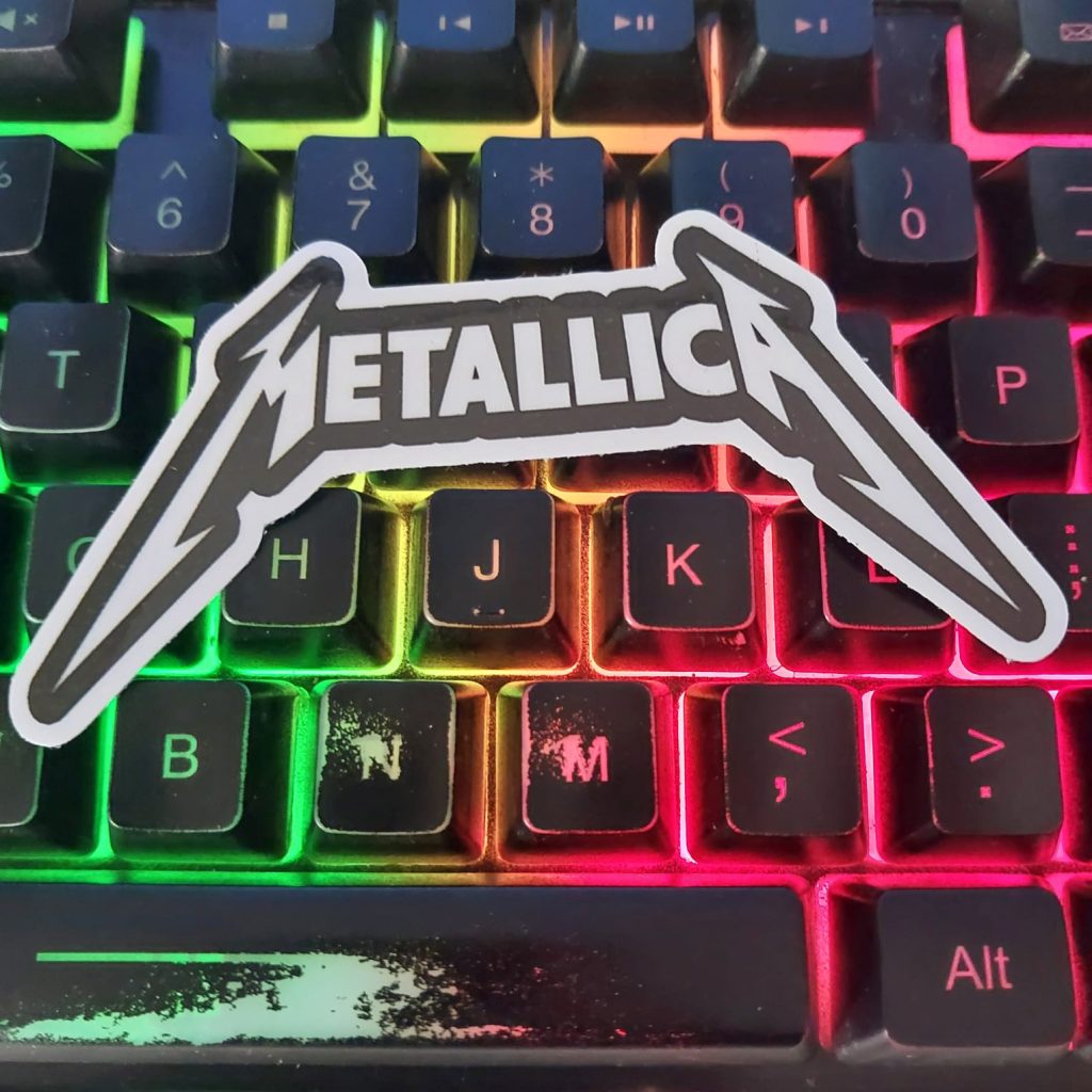 METALLICA – LOGO DIE CUT STICKER